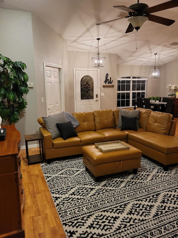 Tortoise Trail Villa, Sleeps 7, 2 Full Baths, Minutes From Sebring Raceway. - Sebring, FL