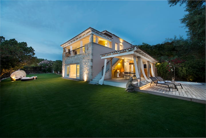 Stupenda Villa Panoramica Con Minipiscina Giardino - Sardinia