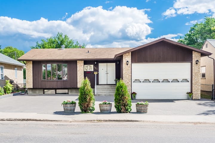 Thelma's Home - Saskatoon
