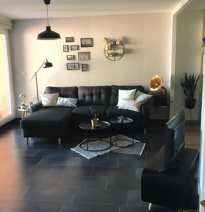 Joli 2 Pièces Moderne Et Lumineux Proche Du Centre - Eckbolsheim