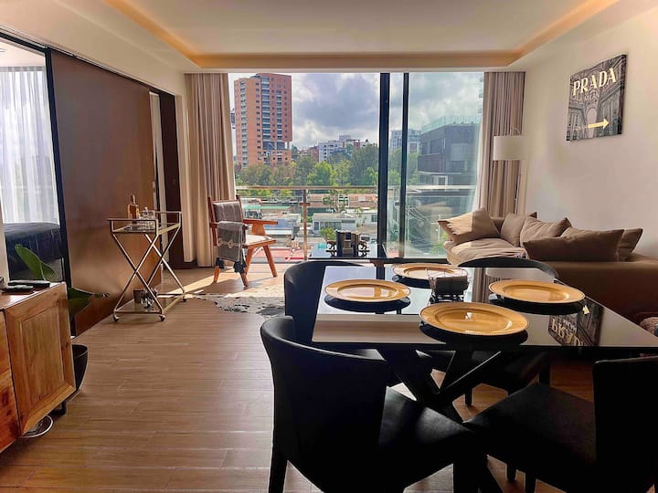 Vista Soho, Un Amplio Y Lujoso Apto En Z15. - Guatemala City