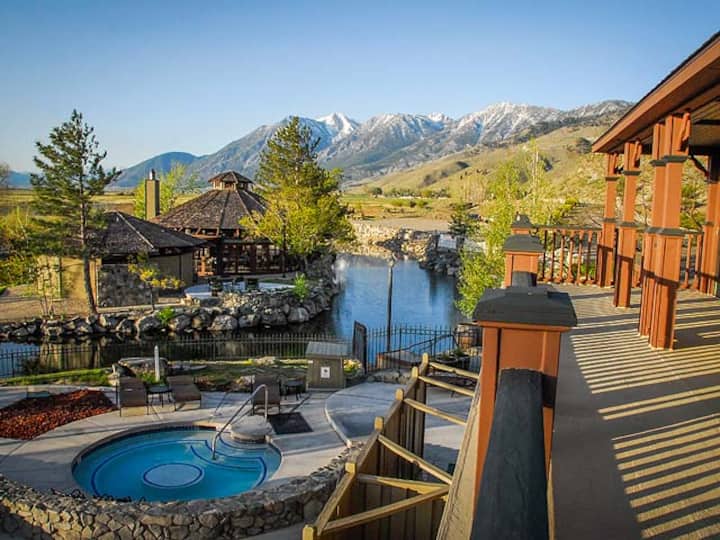 David Walley's Hot Springs Hotel/spa - Genoa, NV