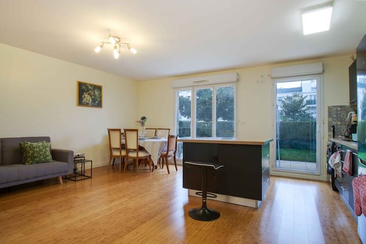 Cute Spacious Garden Apartment - Disneyland Paris - Montévrain