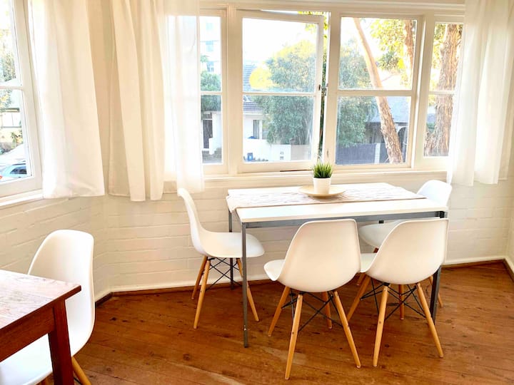 Airy Beach Pad-wifi-free Parking - Sydney