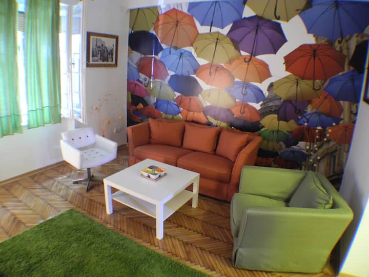 Colorful Umbrellas Apt.in The Heart Of The City - Belgrado