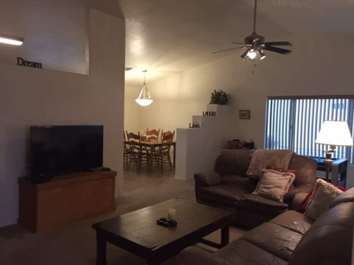 Nice Family Home; 10 Min To Ft Huachuca/hospital - Sierra Vista, AZ