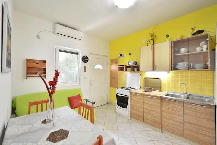 Apartments Plaza A2 - Hvar