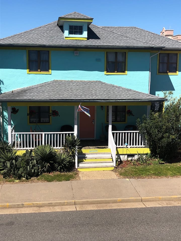 Porch Fun And Sun*block Off The Beach*2bdrm/1ba - Ocean Breeze, Virginia Beach