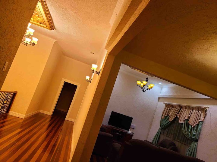 Spacious 4 Bedrooms 4 Baths Family House - Guyana