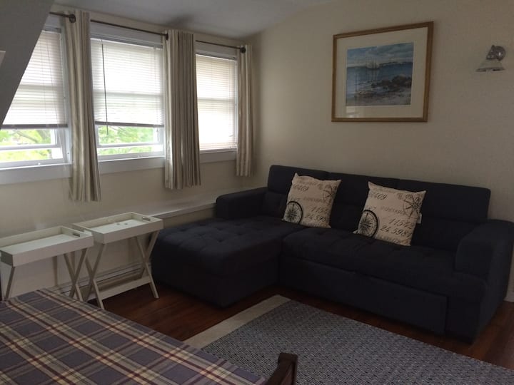 Affordable & Cozy - Close To Beaches, Ocean - Manchester-by-the-Sea, MA