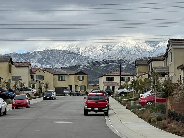 The Low Desert Getaway - Banning, CA