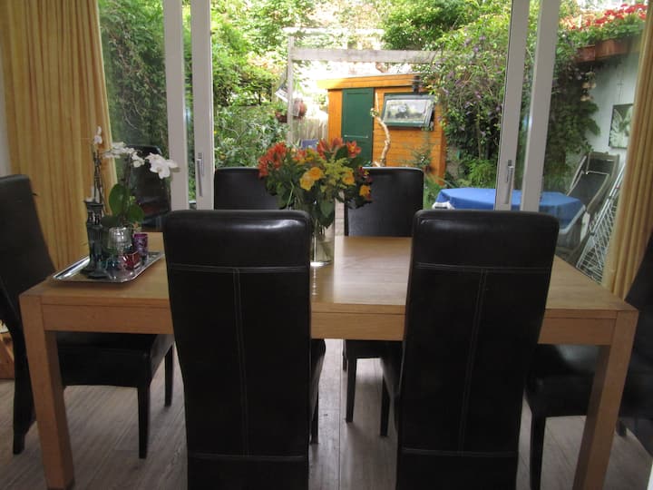 Welcome, Feel Yourself At Home! Only Woman - Eindhoven