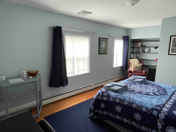 Newly Renovated Private Room - Saugerties, NY