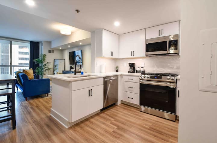 New Pentagon City Loft/free Parking - Alexandria, VA