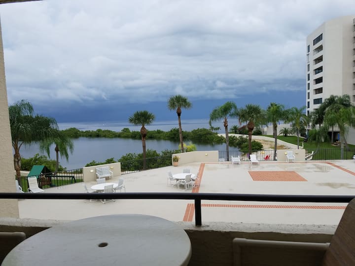 Blissful, Waterfront Condo With Sunset Views - Hudson, FL