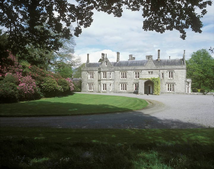 Lisnavagh House - Tullow