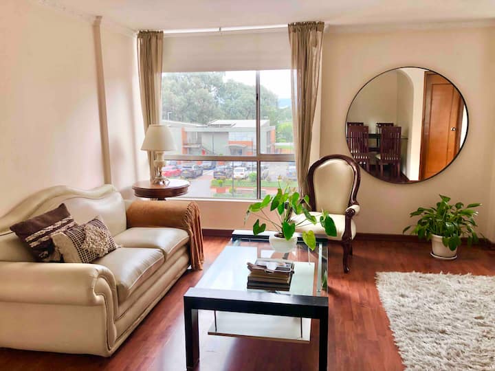 Céntrico Y Cómodo Apto En Pleno Corazón De Bogotá! - Bogota