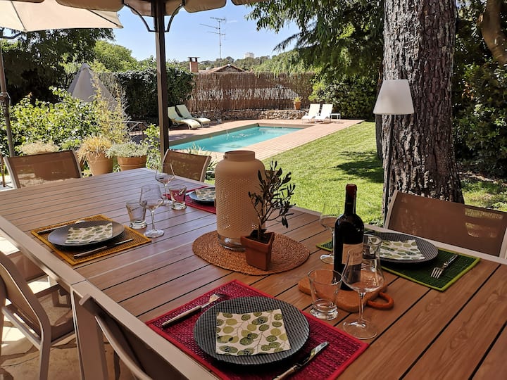 Maison Spacieuse Jardin Piscine - Nîmes
