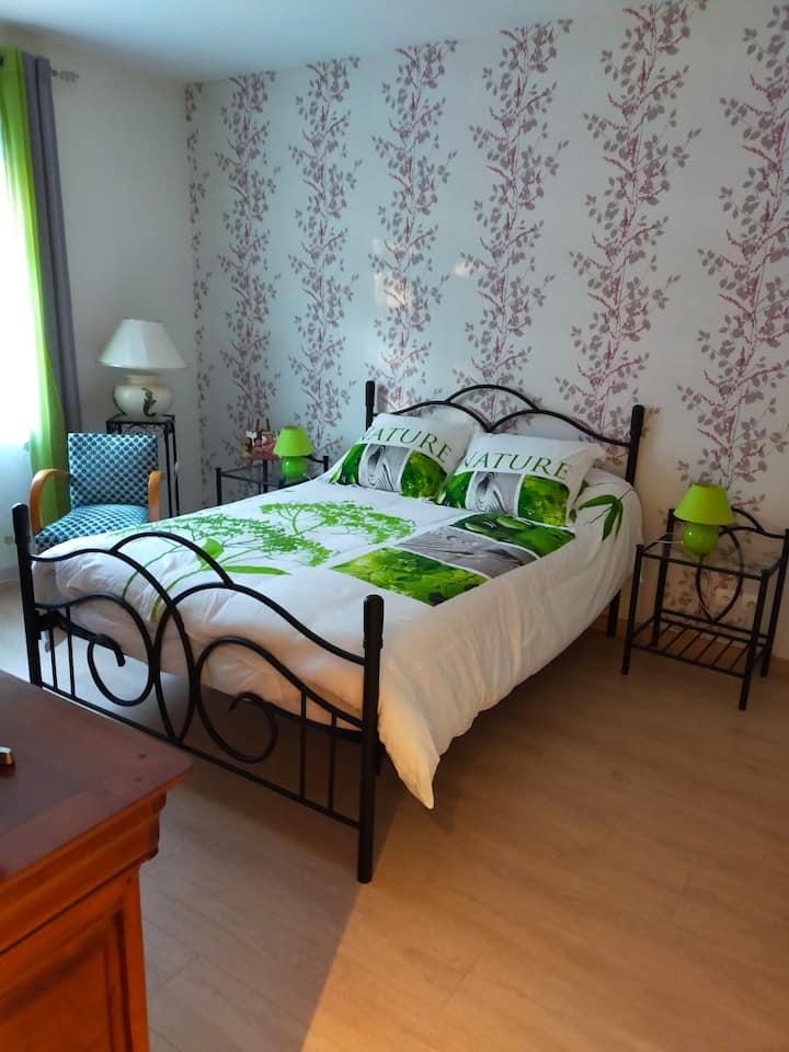 Une Chambre, Salle De Bain - Le Mans