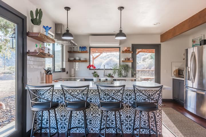 Sun Ray Ranch between Joshua Tree and Palm Springs - Houses for Rent in ...