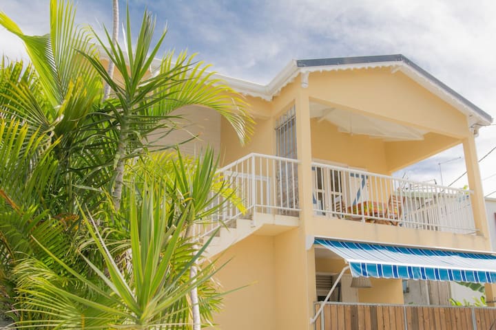Charmant T2 Près De La Plage, Au Gosier - Guadeloupe
