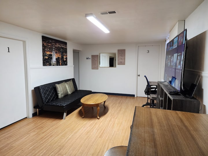 Comfortable Room In Thornton - Thornton, CO