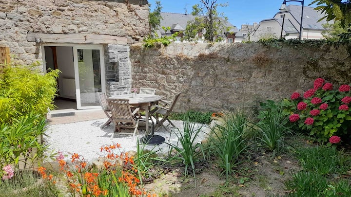 Petite Maison Avec Terrasse. - Dinan