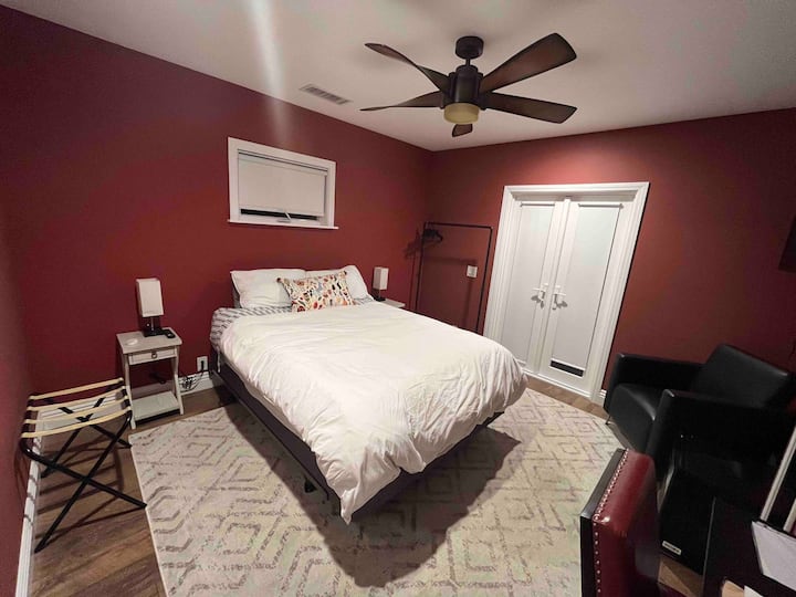 Lomita Pines Private Room - Torrance, CA