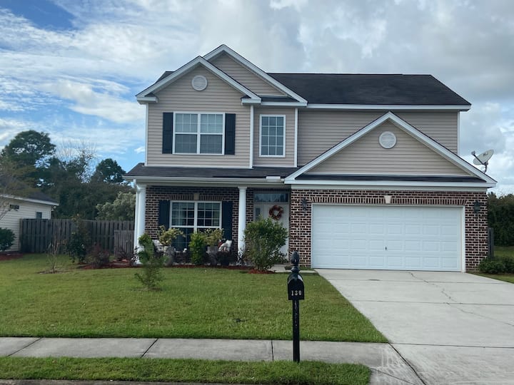 Home Minutes  To Airport, Tangler Outlets & More.. - Pooler, GA