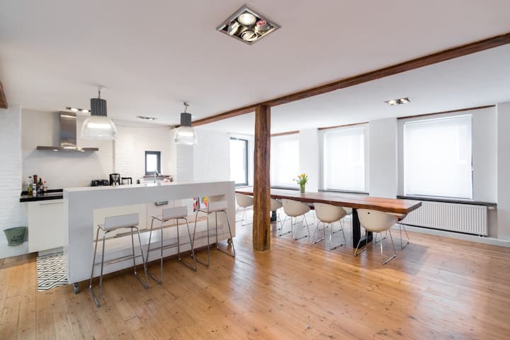 Big Trendy Loft, Free Parking, Nearby City Centre - Gandawa