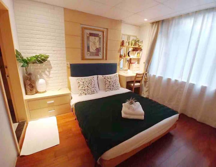 Xinyi District/taipei City Hall Mrt/whole Floor - China