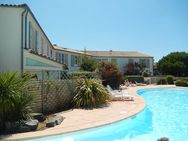 Sand're Loc - Duplex 5 Pers. Piscine, Plage 100m - La Couarde-sur-Mer