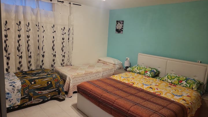 Indipendente  Apt Sem'interrato Con Finestre Alte - Solanas