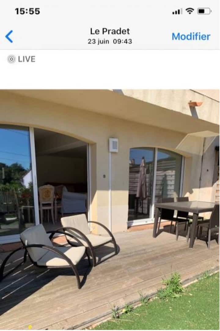 Bas De Villa Individuelle 2 Mn De La Mer à Pied - Le Pradet