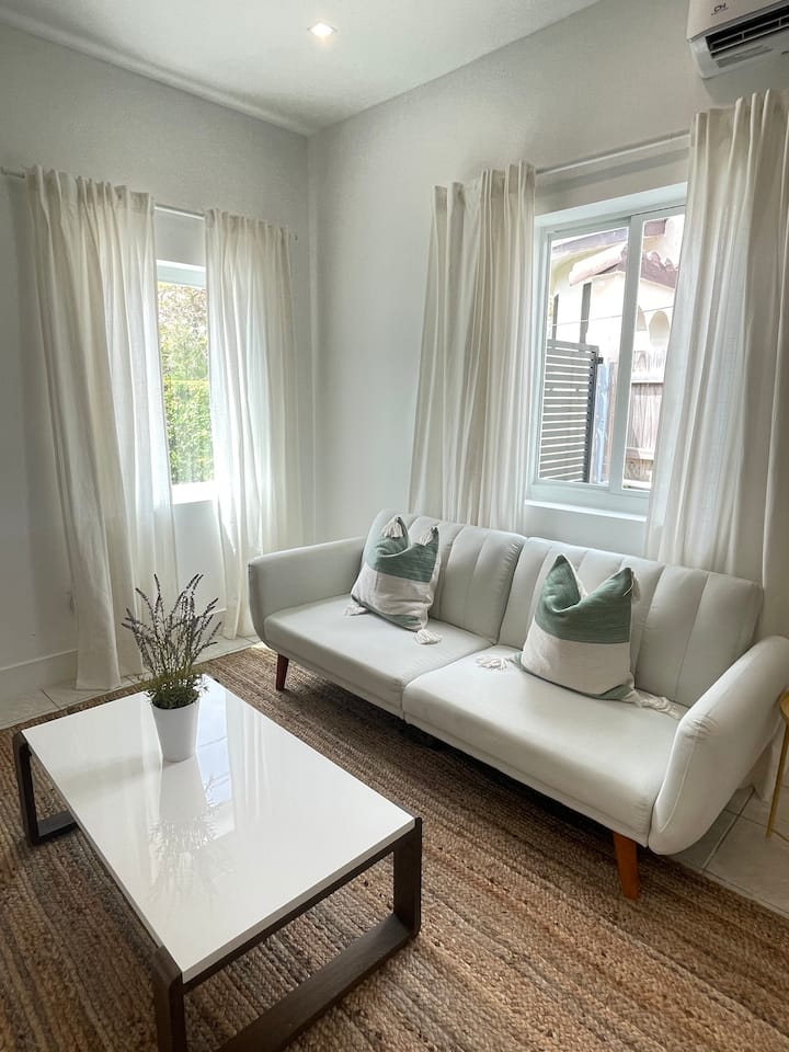 Lovely 1 Bedroom Apartment- Great Location - Miami