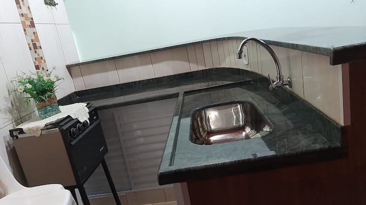 Apartamento Com 1 Quarto, Banheiro E Mini Cozinha. - Pirassununga