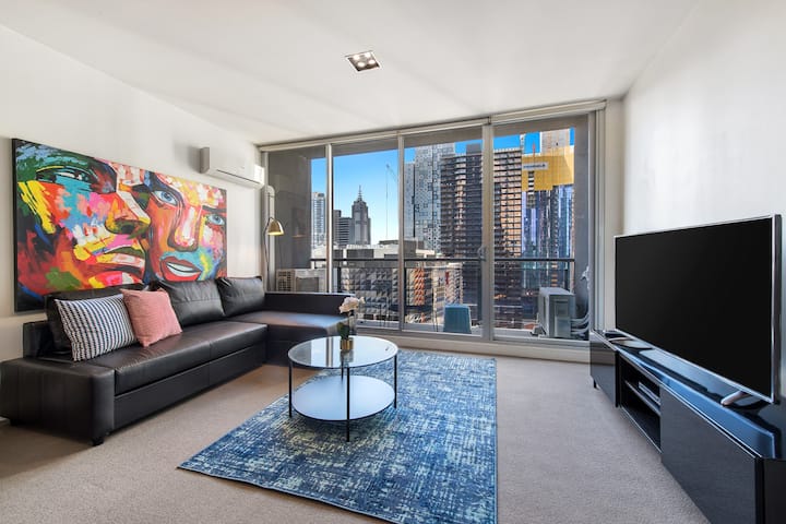 Convenient Cbd Retreat: Best Location! 2br|2ba|2p - Melbourne