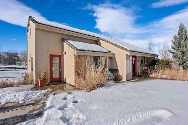 New! Cozy North Boulder Guesthouse! - Boulder, CO
