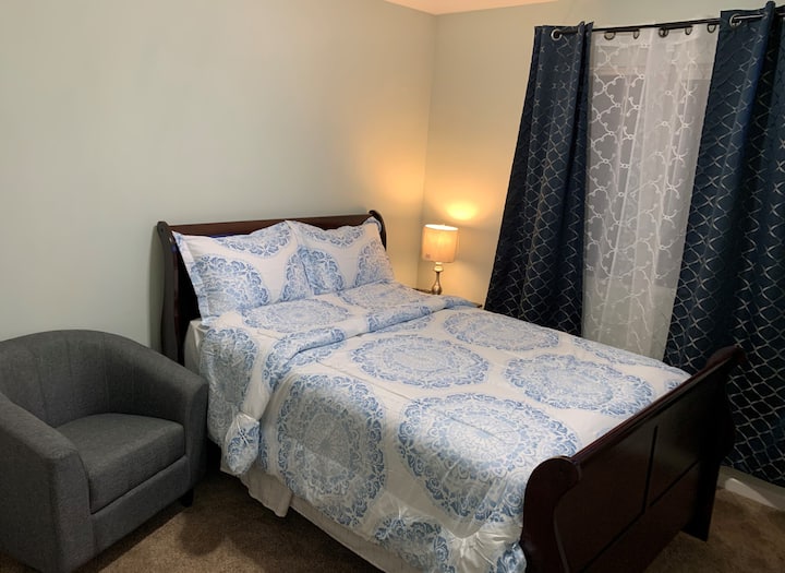 Private Bedroom G - Greeley, CO