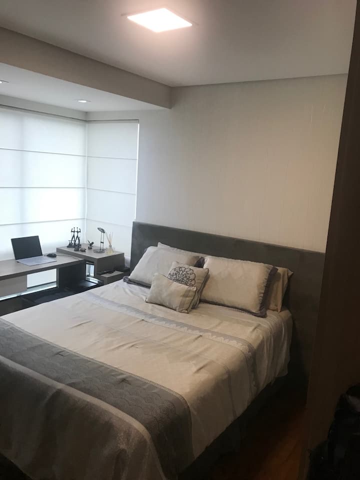Belíssimo Flat Com Serviço No Coração Do Lourdes!! - Belo Horizonte