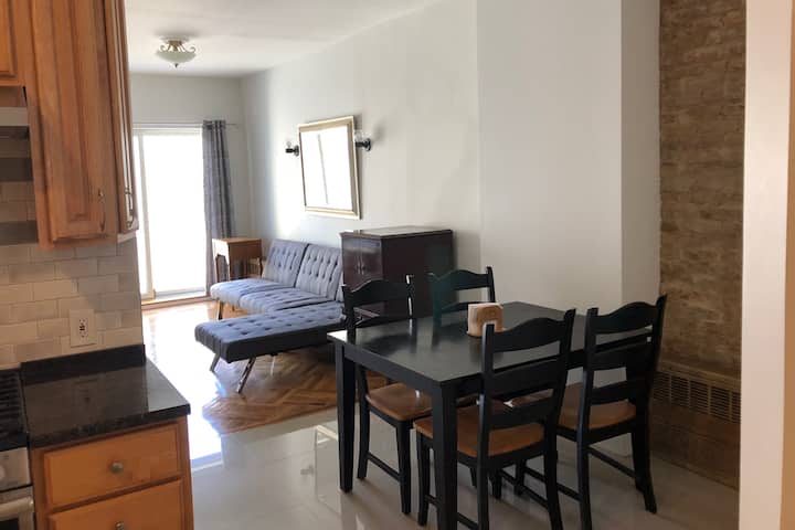 Bright Sunny One Bedroom Apt With Terrace - State of New York
