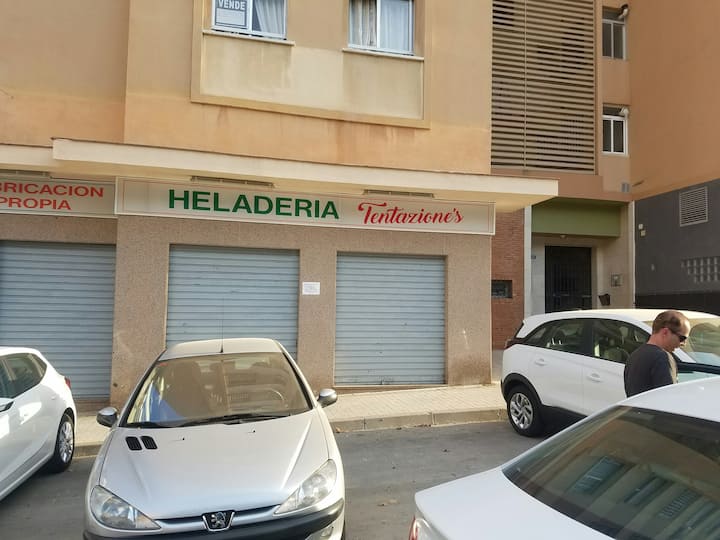 Habit. Cama Grande  Matrimonio, King Size,150x210 - Málaga