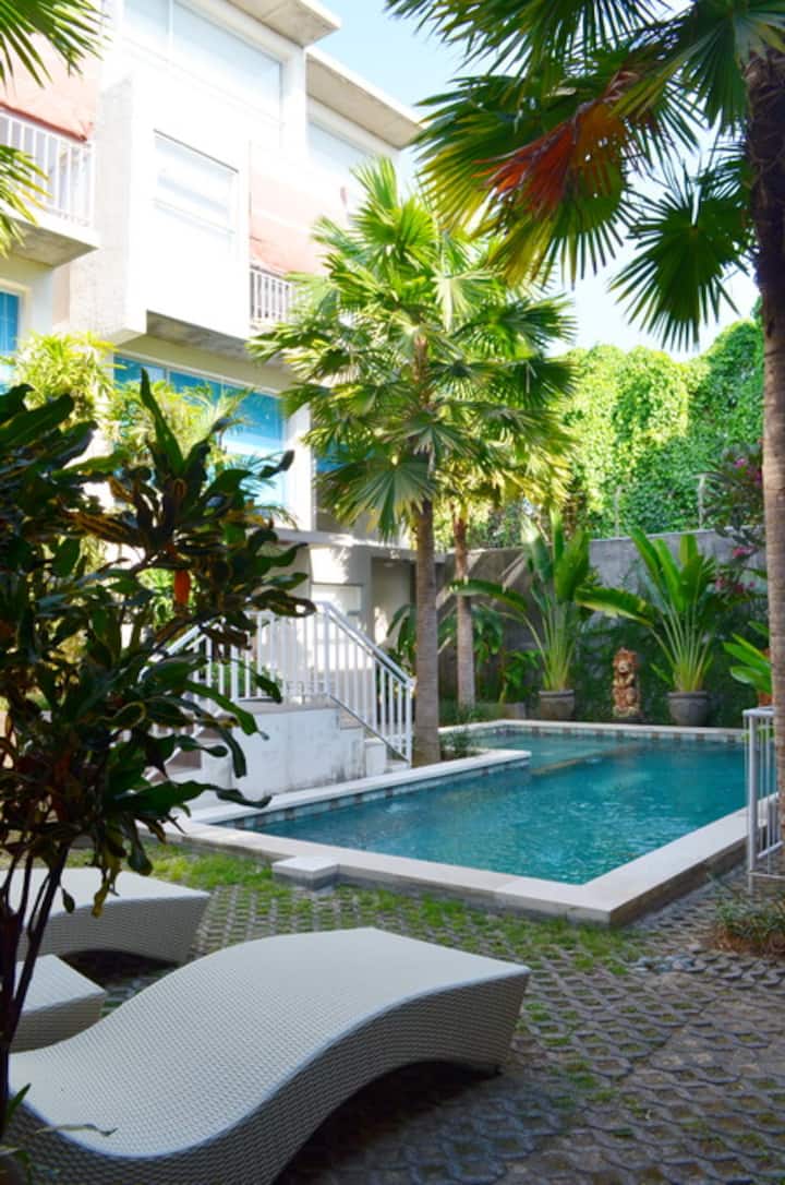 A Loft Apartment 5 W/ Shared Pool In Denpasar - Denpasar
