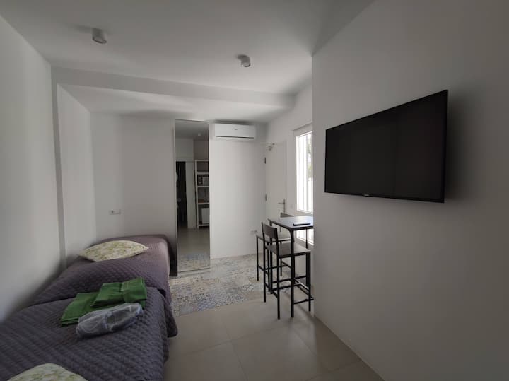 Sunny Private En Suite Room - Marbella