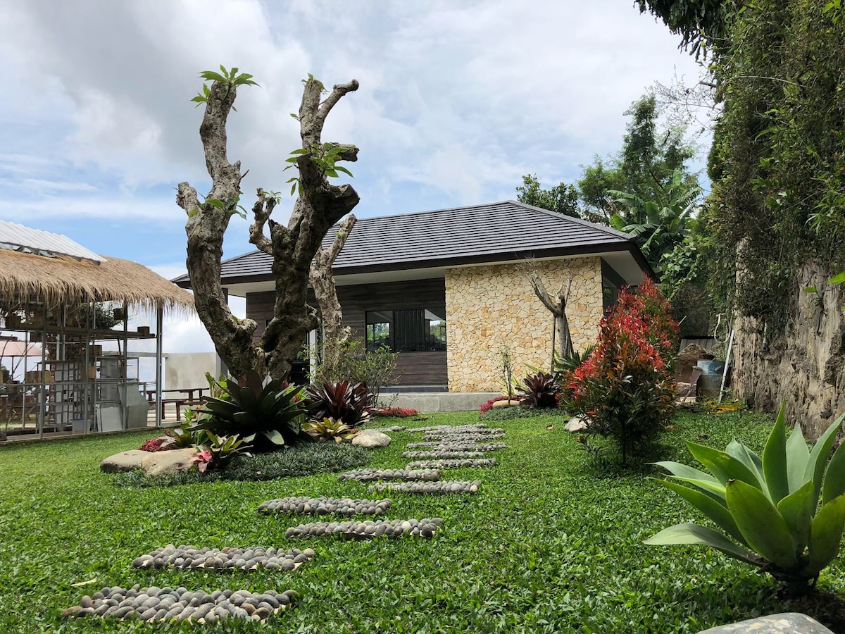 Cimenyan Villa Vacation Rentals - West Java, Indonesia | Airbnb