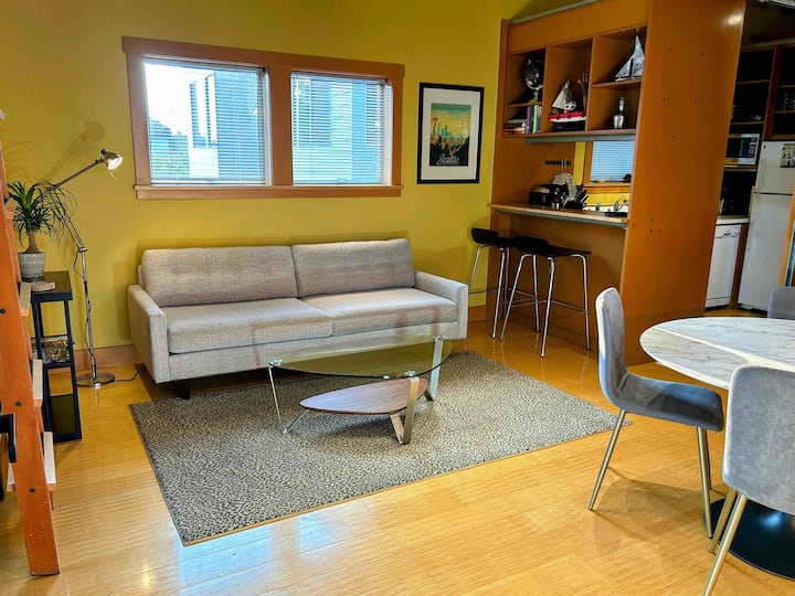 Modern 2 Bdrm, 2 Lofts Apt, 50a Ev Charger, Prkng. - Ballard - Seattle