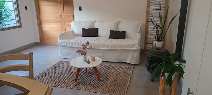 Hermosa Casa De Ambientes Cálidos Y Luminosos - Alta Gracia