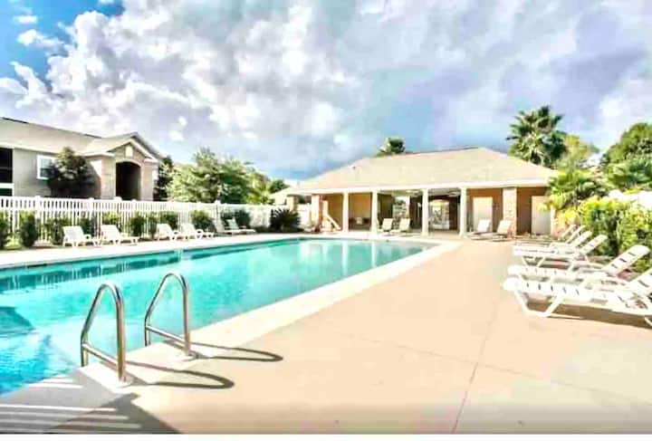 Cozy&casual, 3/2 Condo, 1st.floor, Pool View/patio - Foley, AL