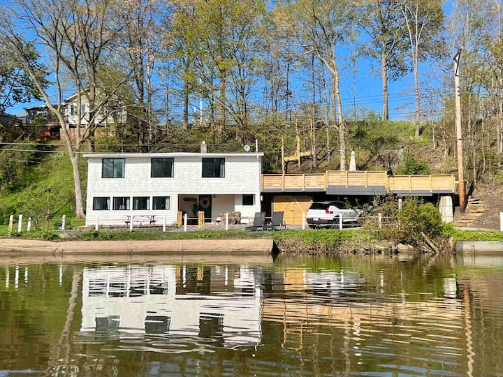 Riverside Retreat - 3 Bed 1 1/2  Bath Cottage - Vermilion, OH