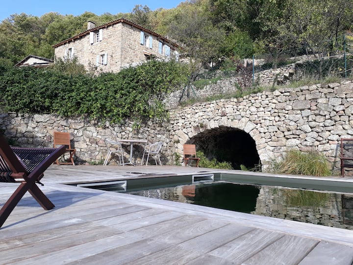 Grand Mas 17e Piscine Naturelle Vue Magnifique 15p - Ardèche